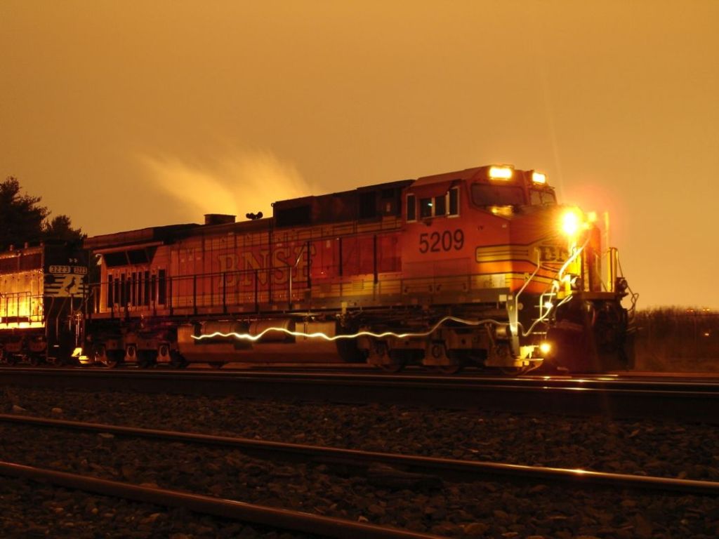 BNSF 5209